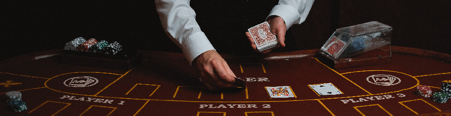 Poker » Basics, Poker Reviews & Tips with Rules [2022]